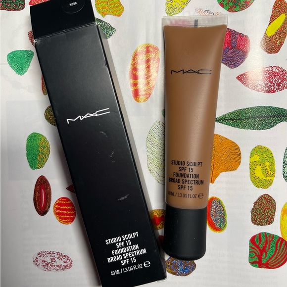 MAC Cosmetics | Makeup | Mac Cosmetics Nc5 Studio Sculpt Foundation Spf ...